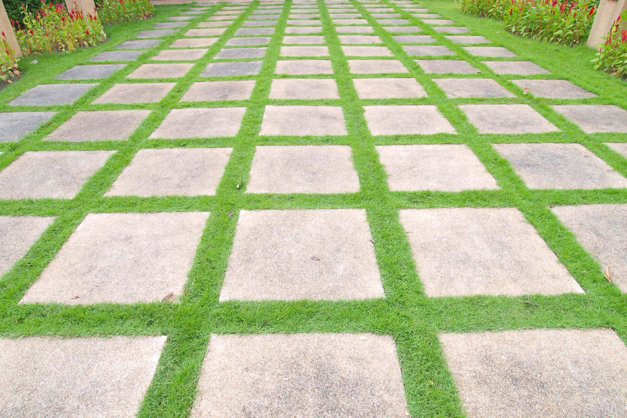 8 Easy Landscaping Ideas for an Artificial Turf Landscape | Big Easy ...